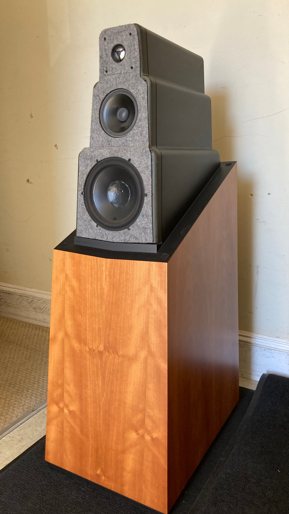 Vandersteen Model 5 Pre-Owned – Audio Connection