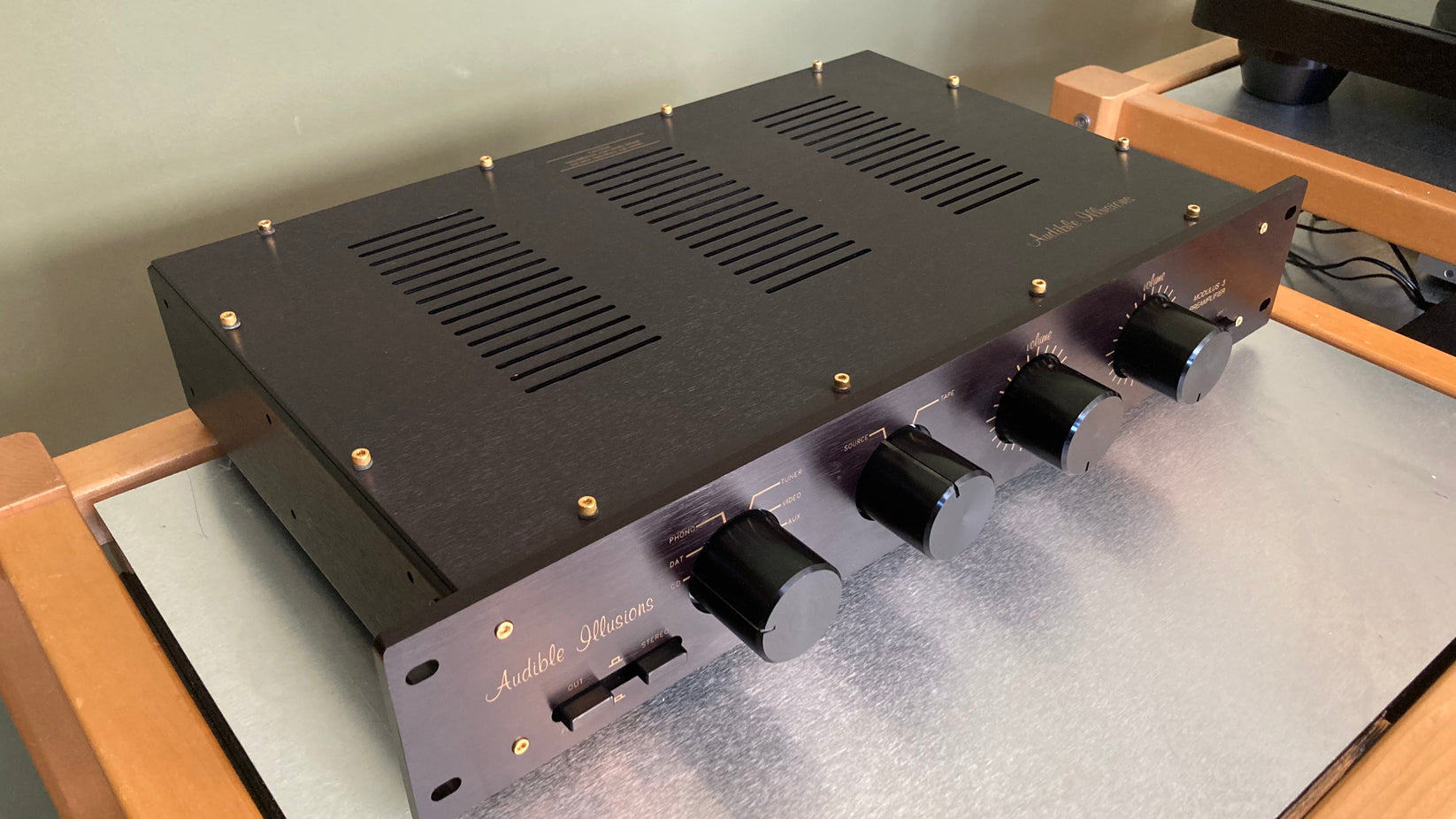 Audible Illusions Modulus 3A Pre-Owned – Audio Connection